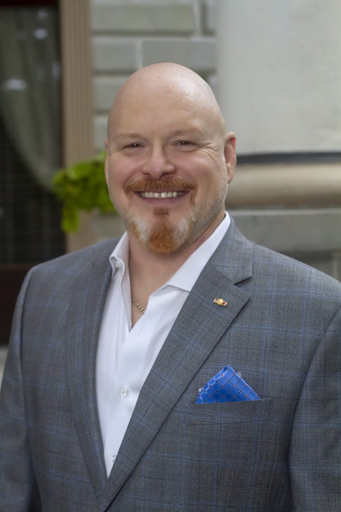 About – Robert Schaefer